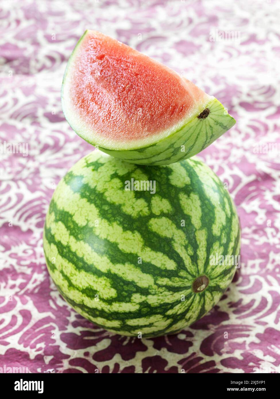 Two watermelons hi-res stock photography and images - Alamy