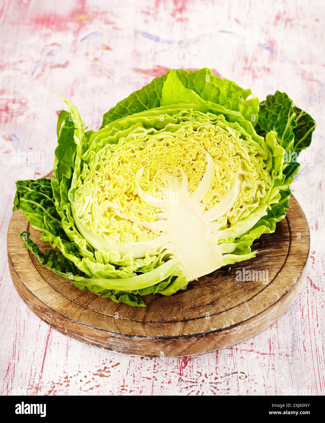 Half a curly cabbage Stock Photo - Alamy