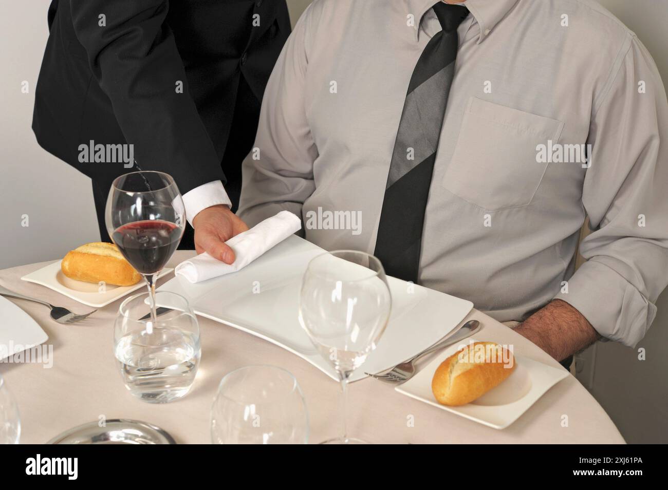 English serve hi-res stock photography and images - Alamy