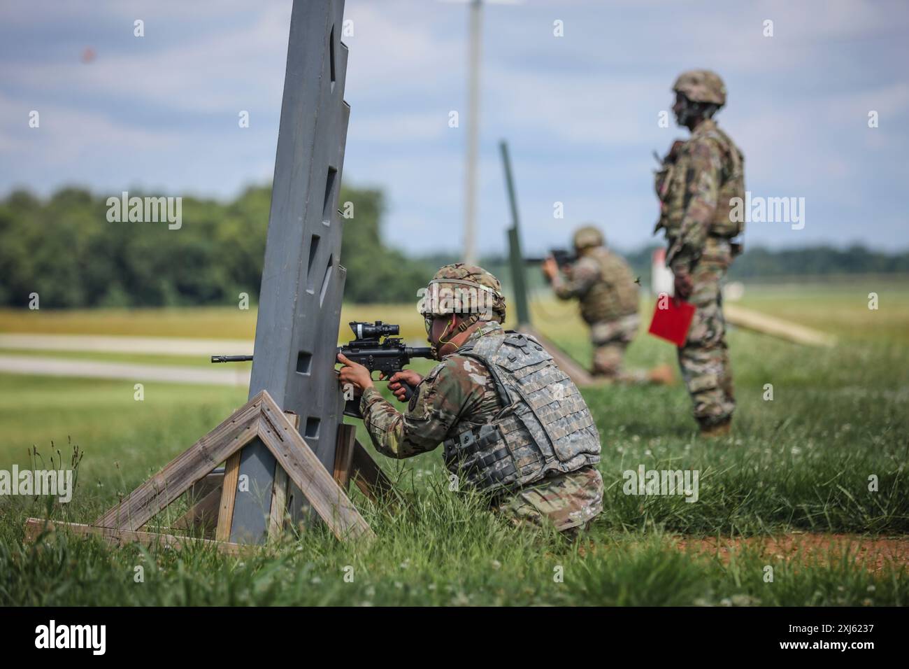 Maintaining medical readiness hi-res stock photography and images - Alamy