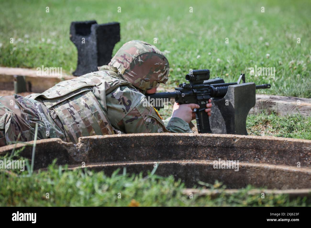 The Fort Campbell Medical Readiness Battalion Soldiers conducted M4 ...
