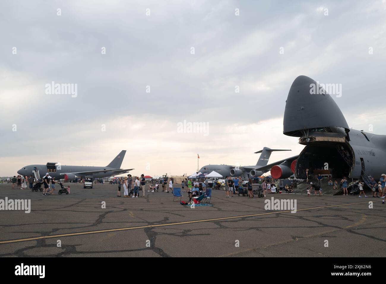 Guests tour static displays during the California Capital Airshow in ...