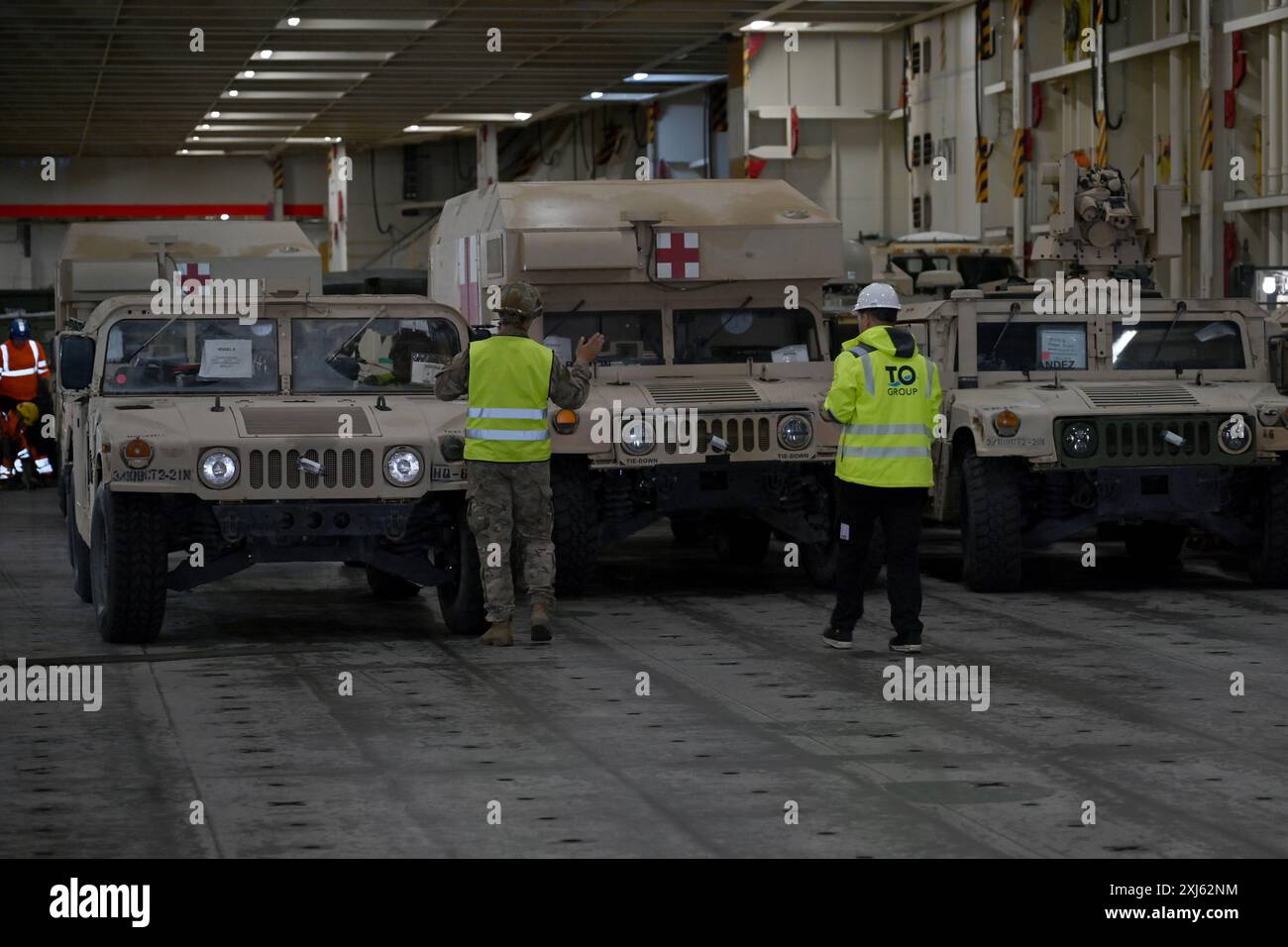 Arc defender vessel hi-res stock photography and images - Alamy