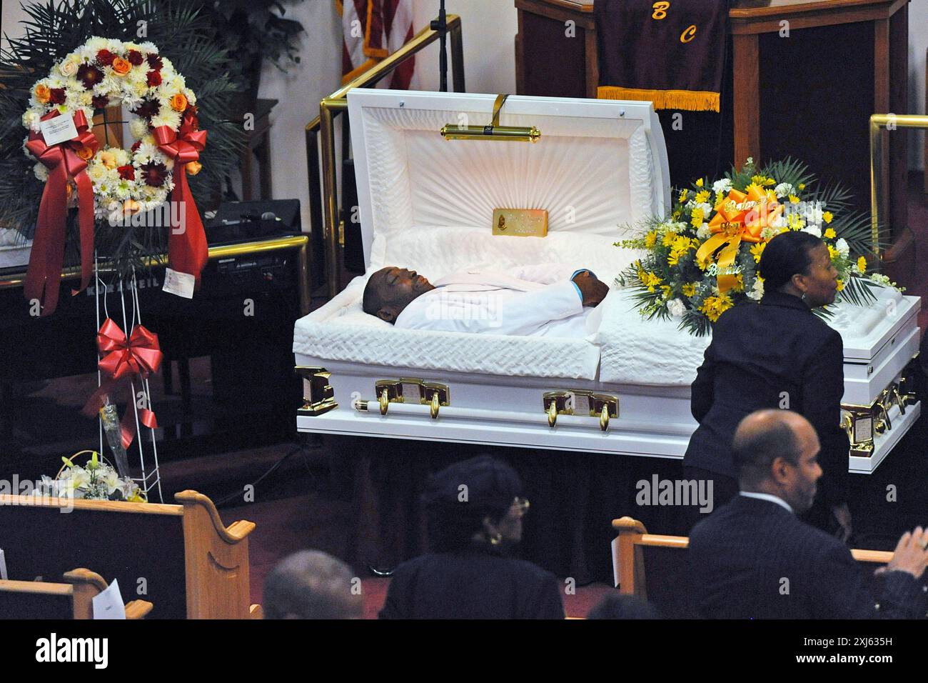 FILE - In this July 23, 2014, file photo, Eric Garner's body lies in a ...