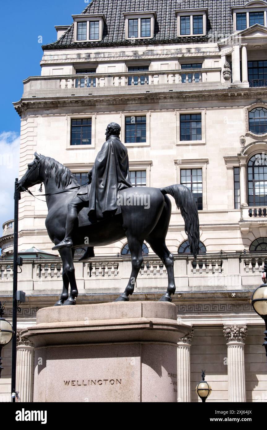 Duke of Wellington statue,City of London,UK Stock Photo - Alamy