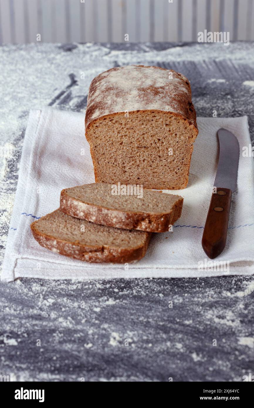 Loaf sliced cereal bread hi-res stock photography and images - Alamy