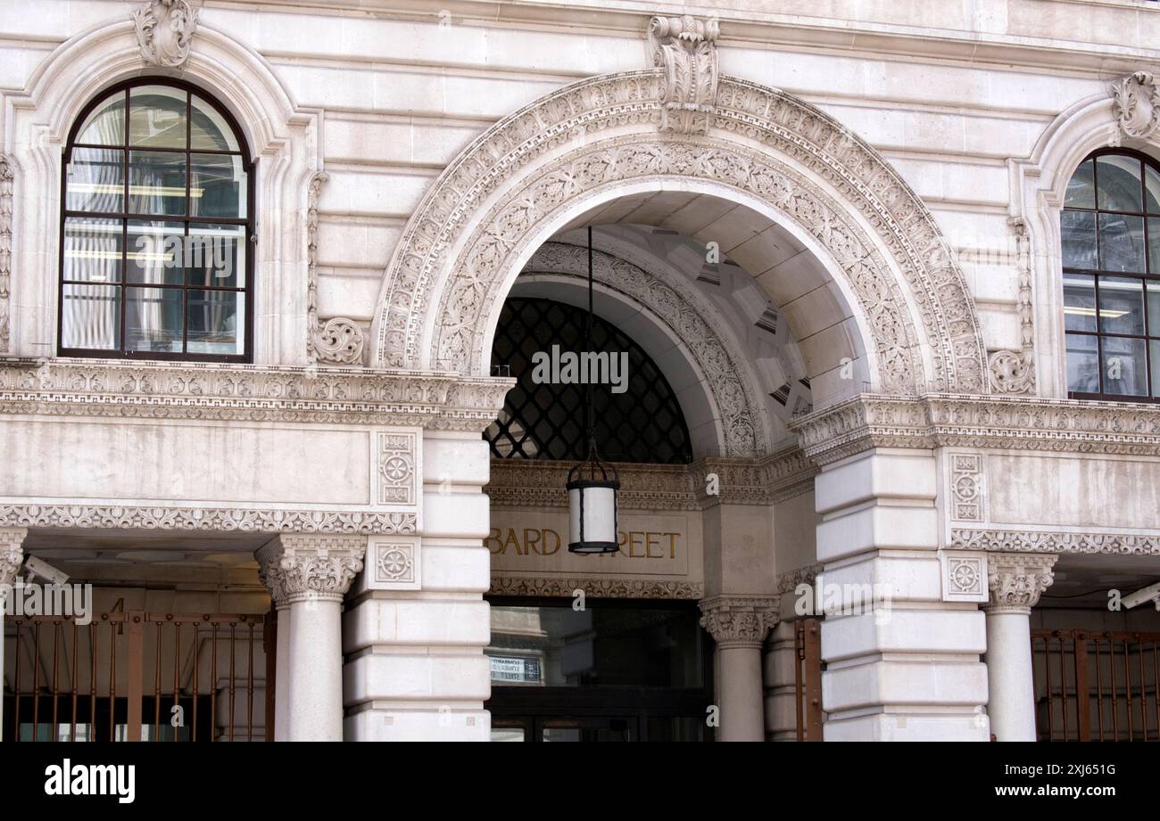 The west façade of the Royal Exchange from the Bank junction,City of ...