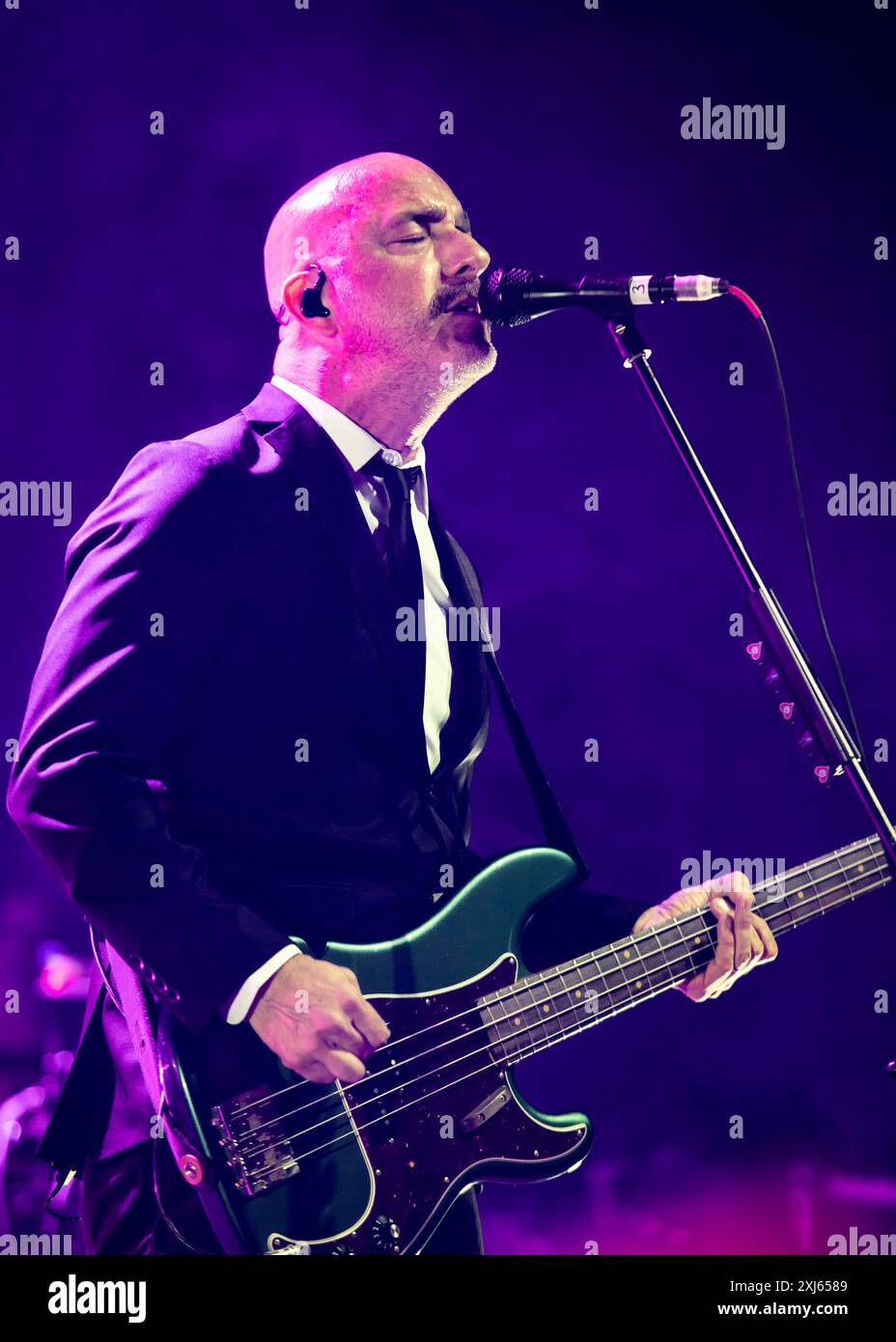 London, United KIngdom. 16th July 2024. Dan Andriano on stage with ...