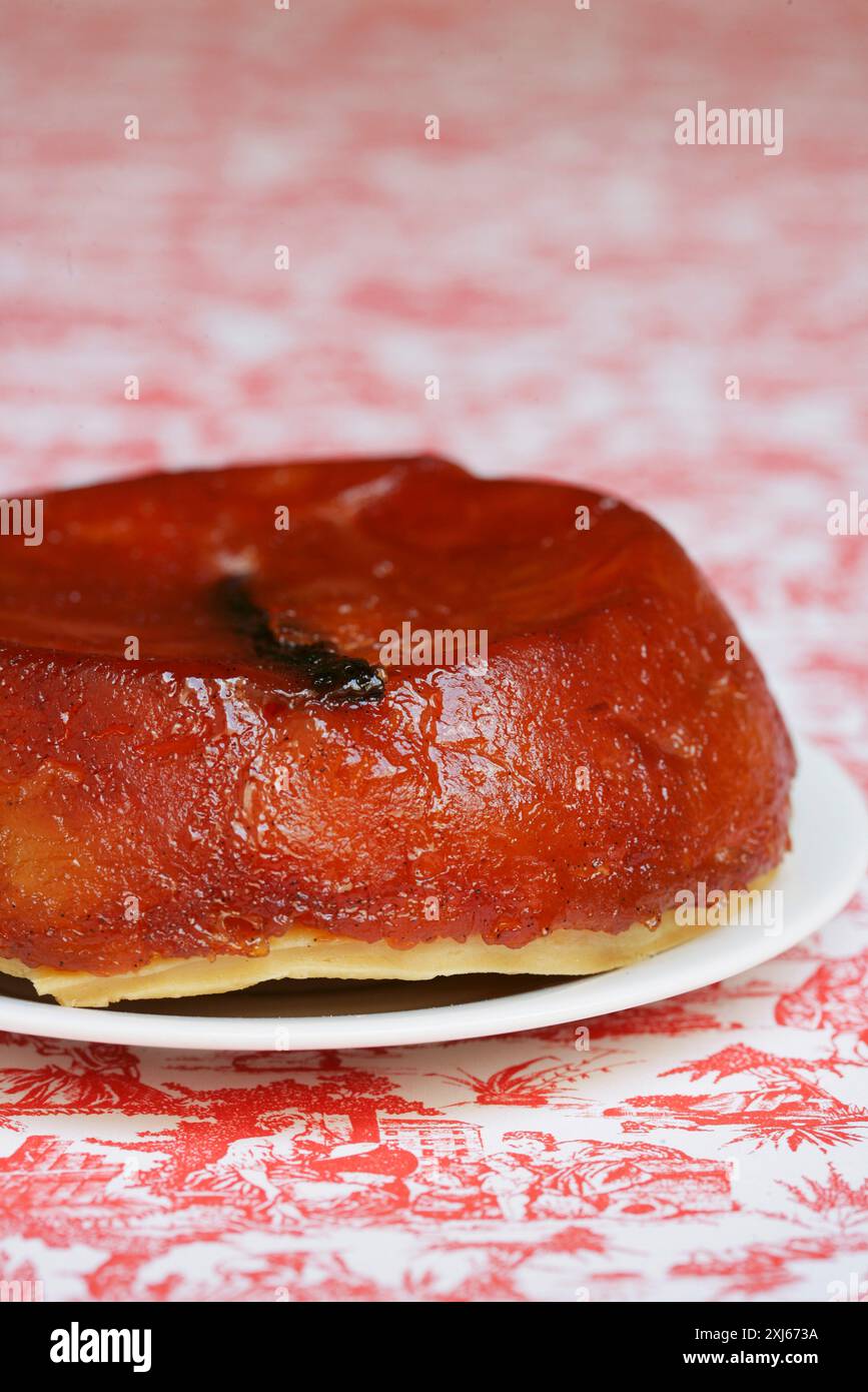 Tart flavored hi-res stock photography and images - Alamy