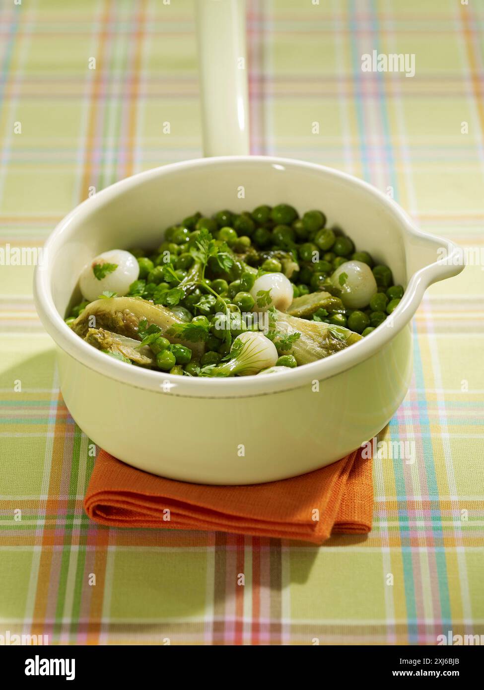 Peas available hi-res stock photography and images - Alamy