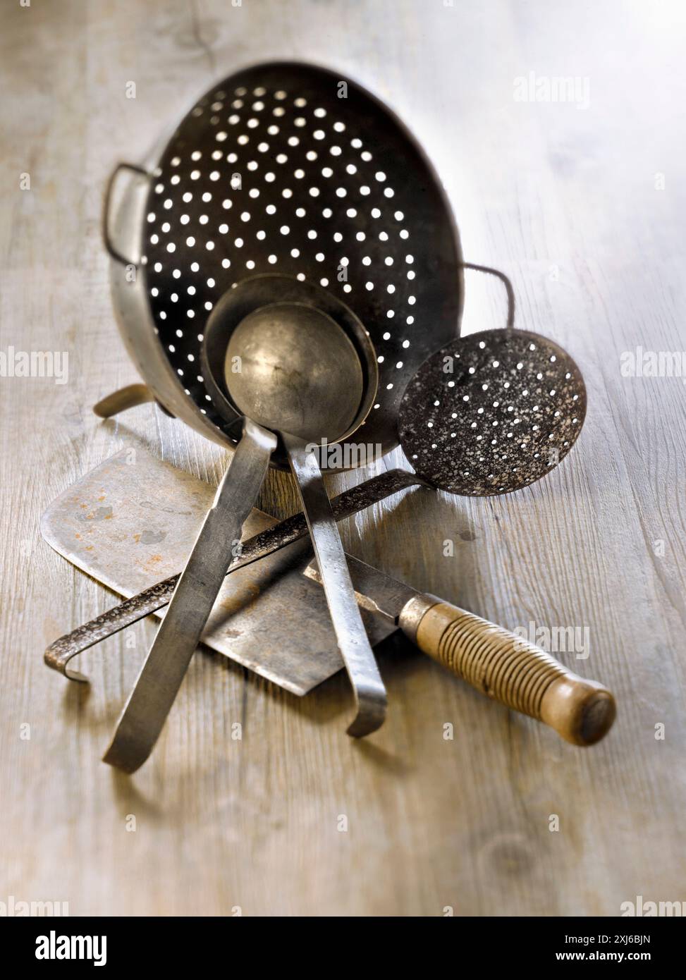 Traditional cooking implements Stock Photo - Alamy