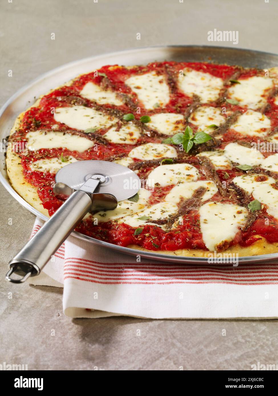Pizza napolitaine hi-res stock photography and images - Alamy