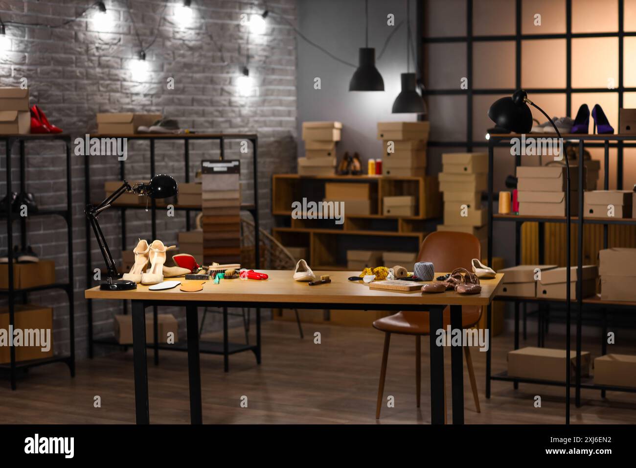 Shoemakers workplace hi-res stock photography and images - Alamy