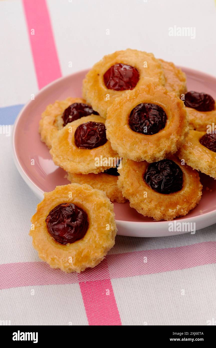 Cherry shortbread cookies Stock Photo - Alamy
