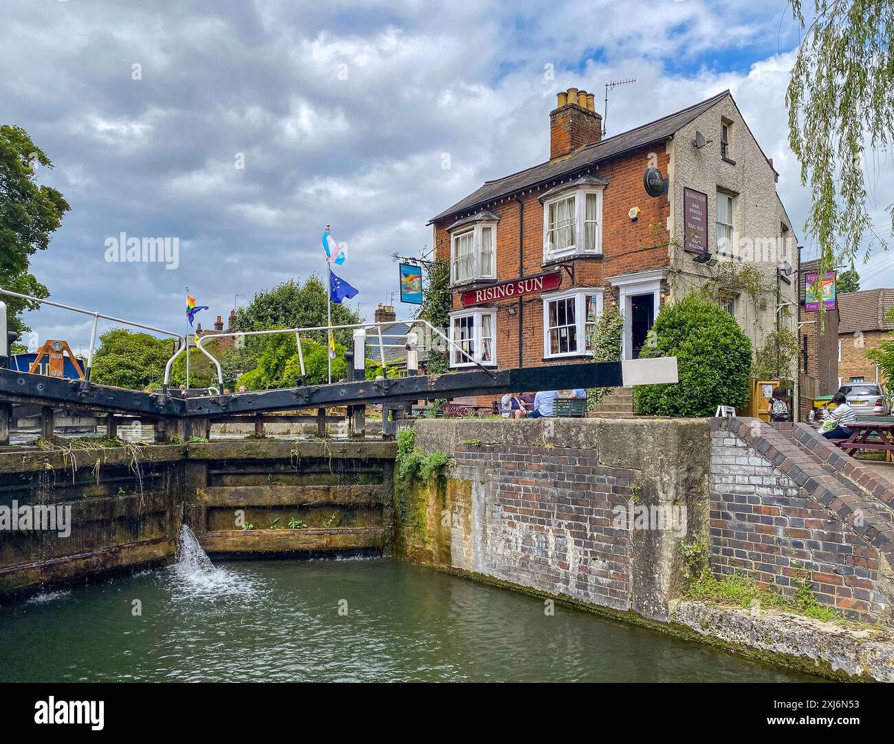 The Rising Sun Berkhamsted Stock Photo - Alamy