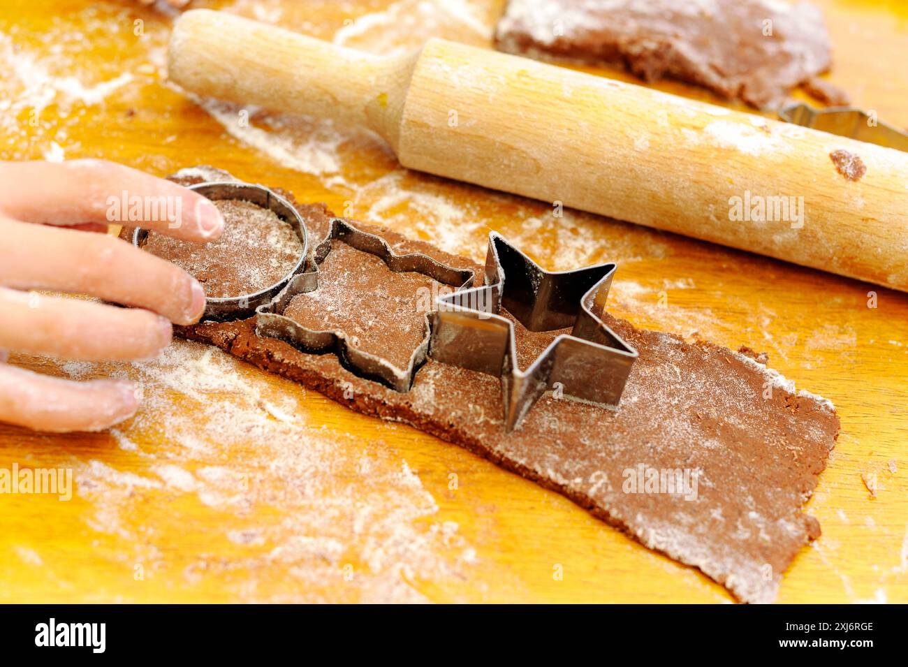 Rolling out dough pastry hi-res stock photography and images - Alamy