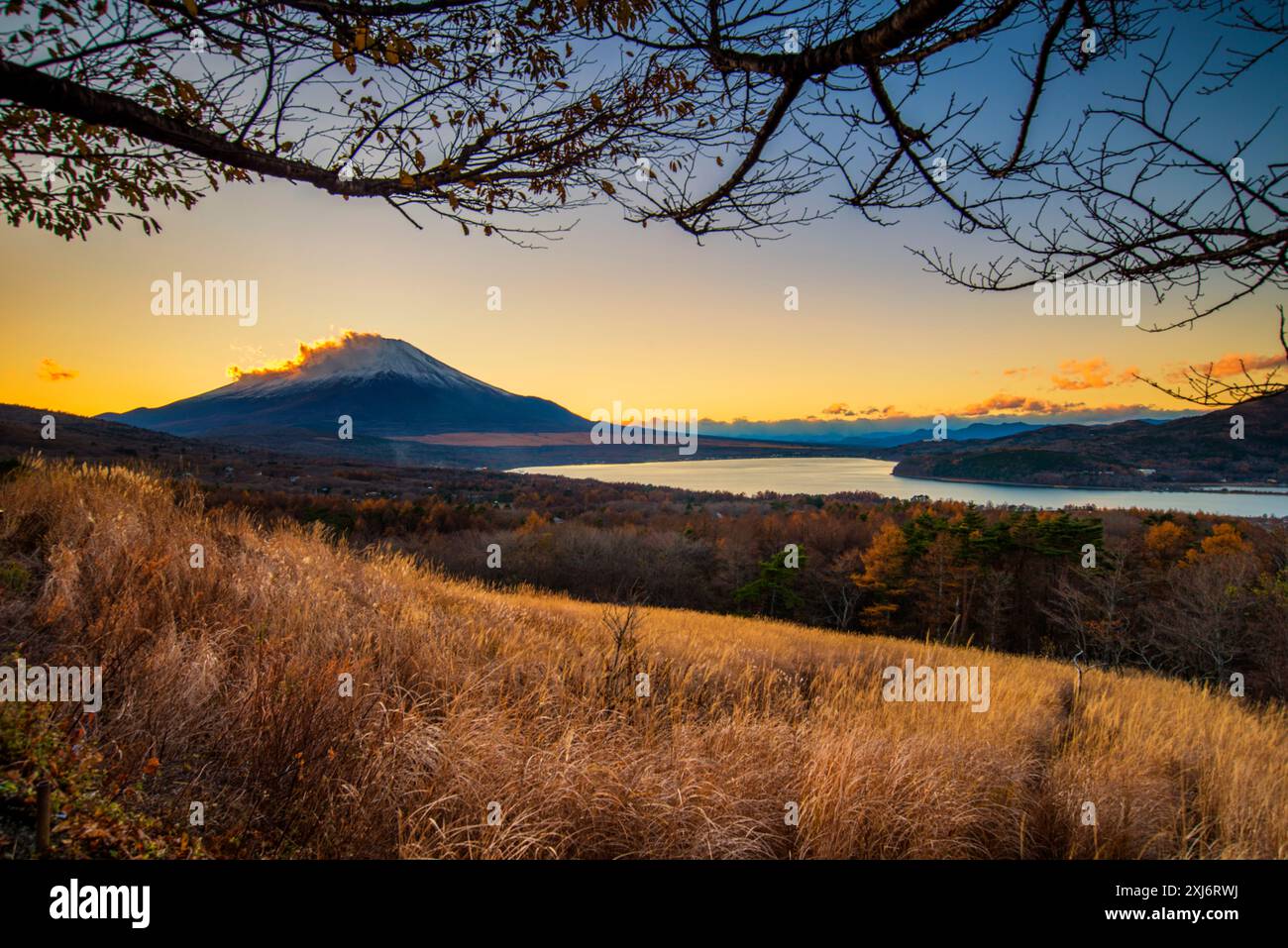 Mt Fuji with Lake Yamanaka in the foreground at sunset, Fuji Five Lakes ...