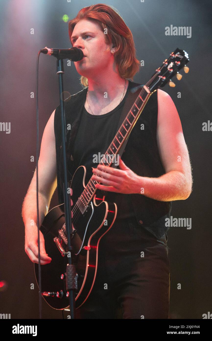 London, UK. 16 Jul 2024. Pictured: Lead singer Matt Thomson of English ...