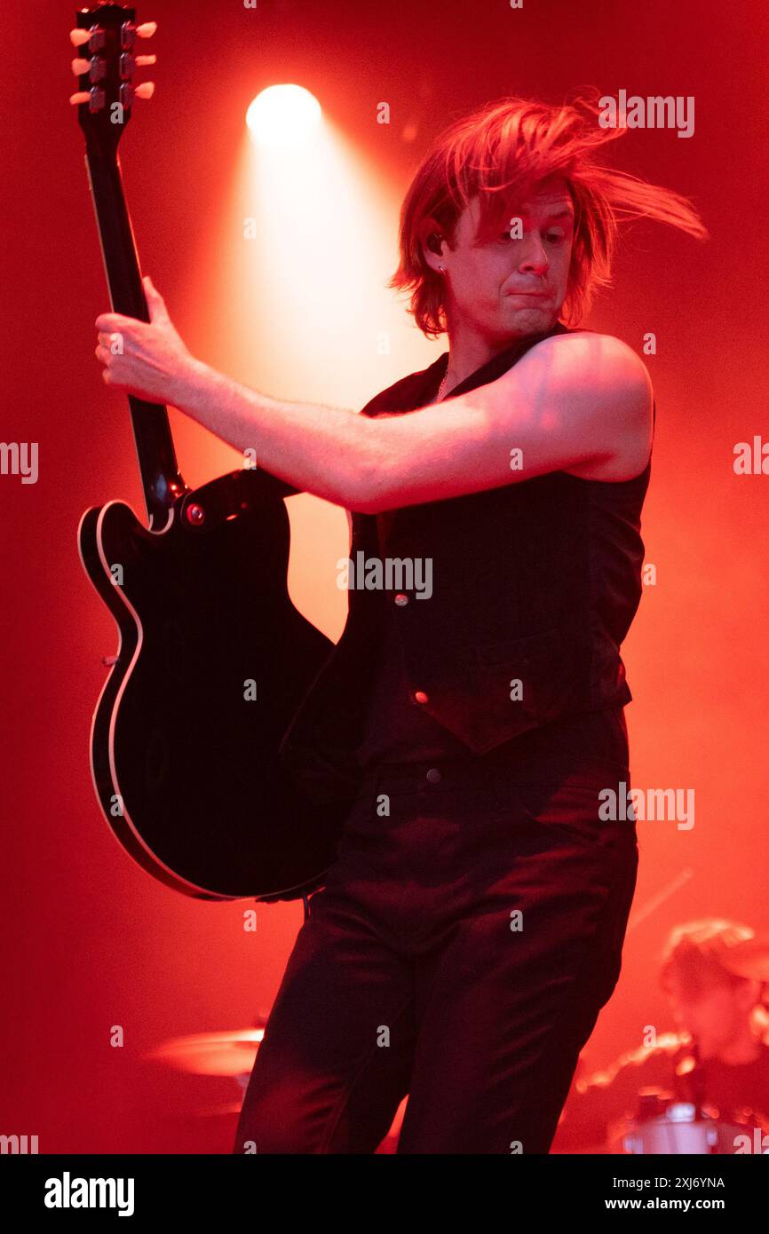 London, UK. 16 Jul 2024. Pictured: Lead singer Matt Thomson of English ...
