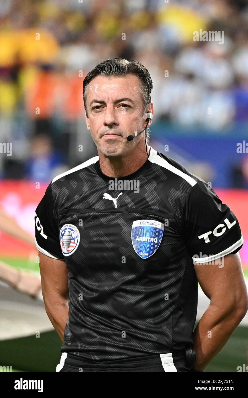 Referee raphael claus hi-res stock photography and images - Alamy