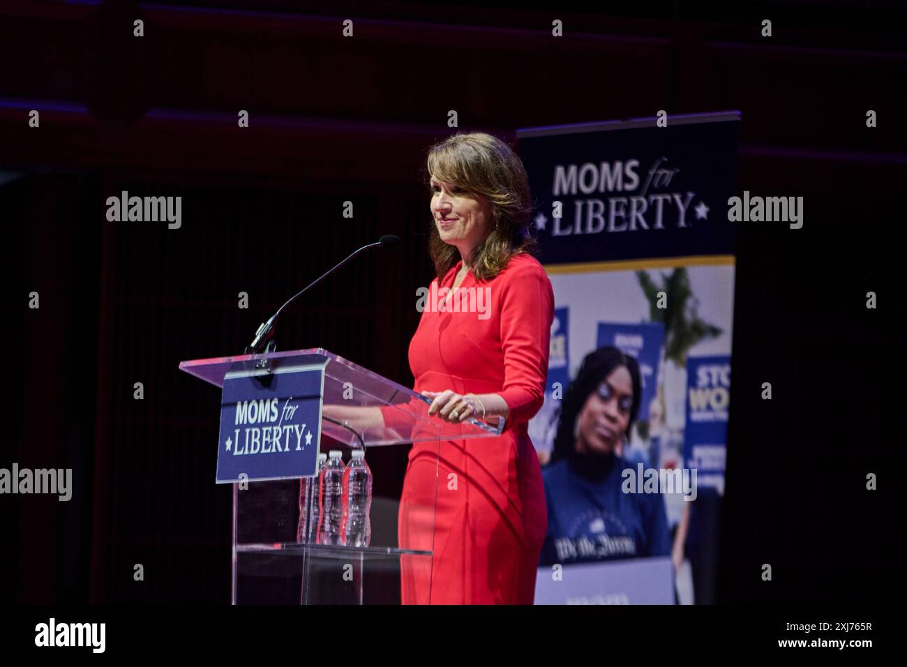 Tina descovich hi-res stock photography and images - Alamy