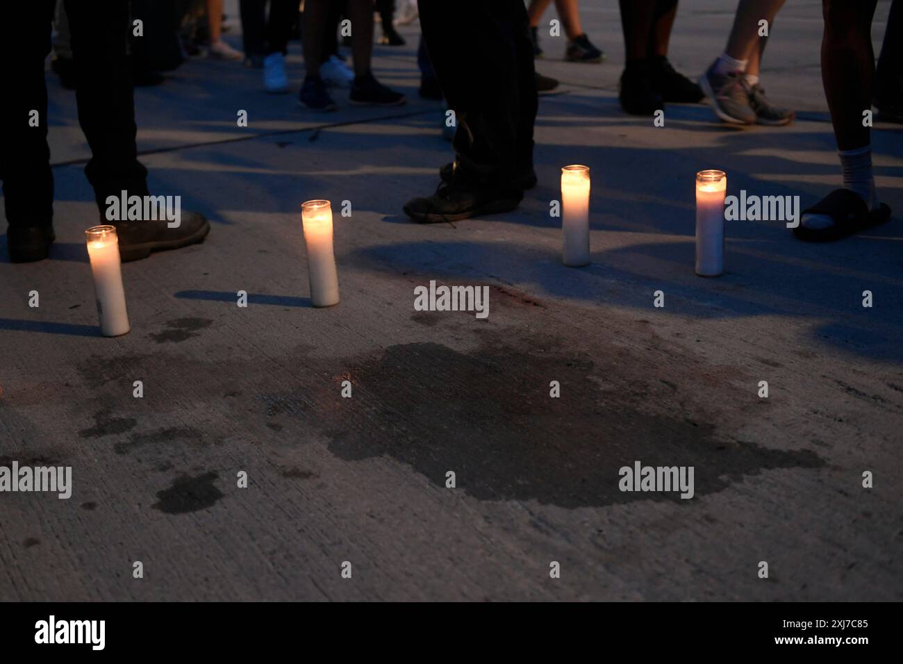 Sharpe sit hi-res stock photography and images - Alamy