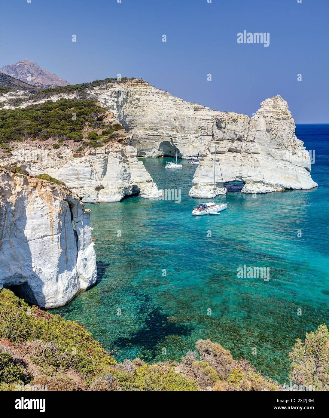 Topaz yacht island hi-res stock photography and images - Alamy