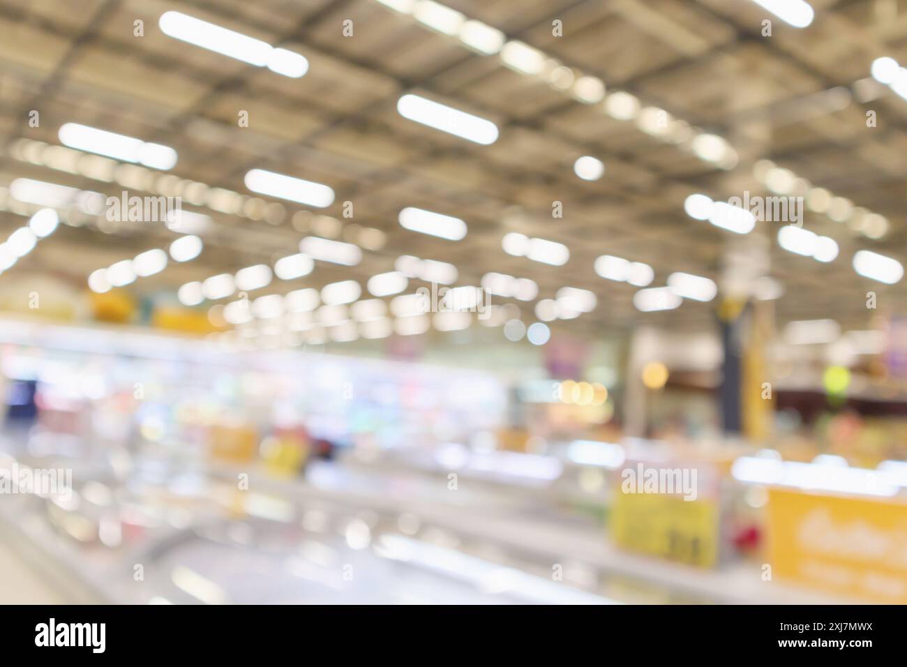 Grocery store interior hi-res stock photography and images - Alamy