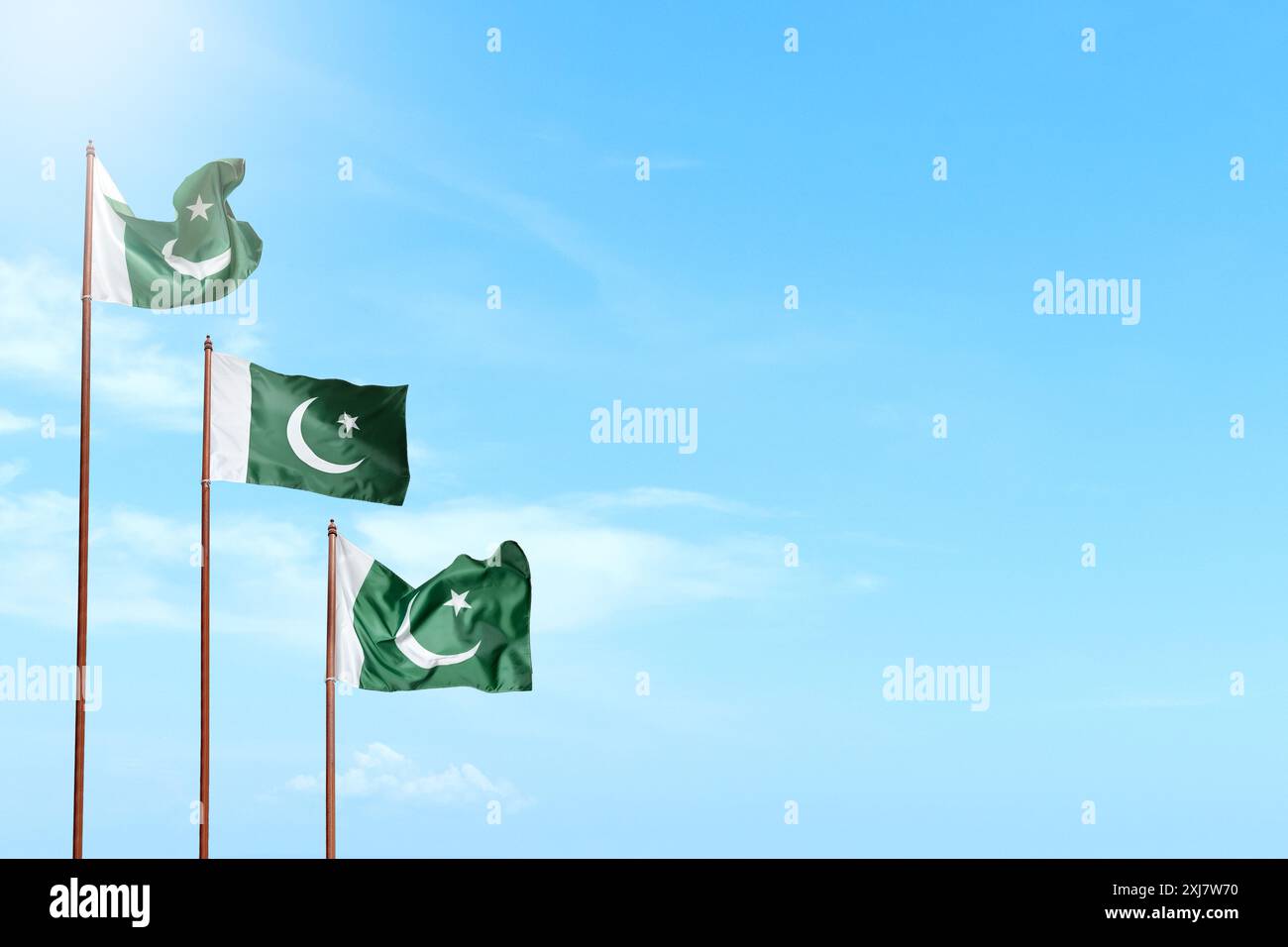Pakistani flag waving hi-res stock photography and images - Alamy