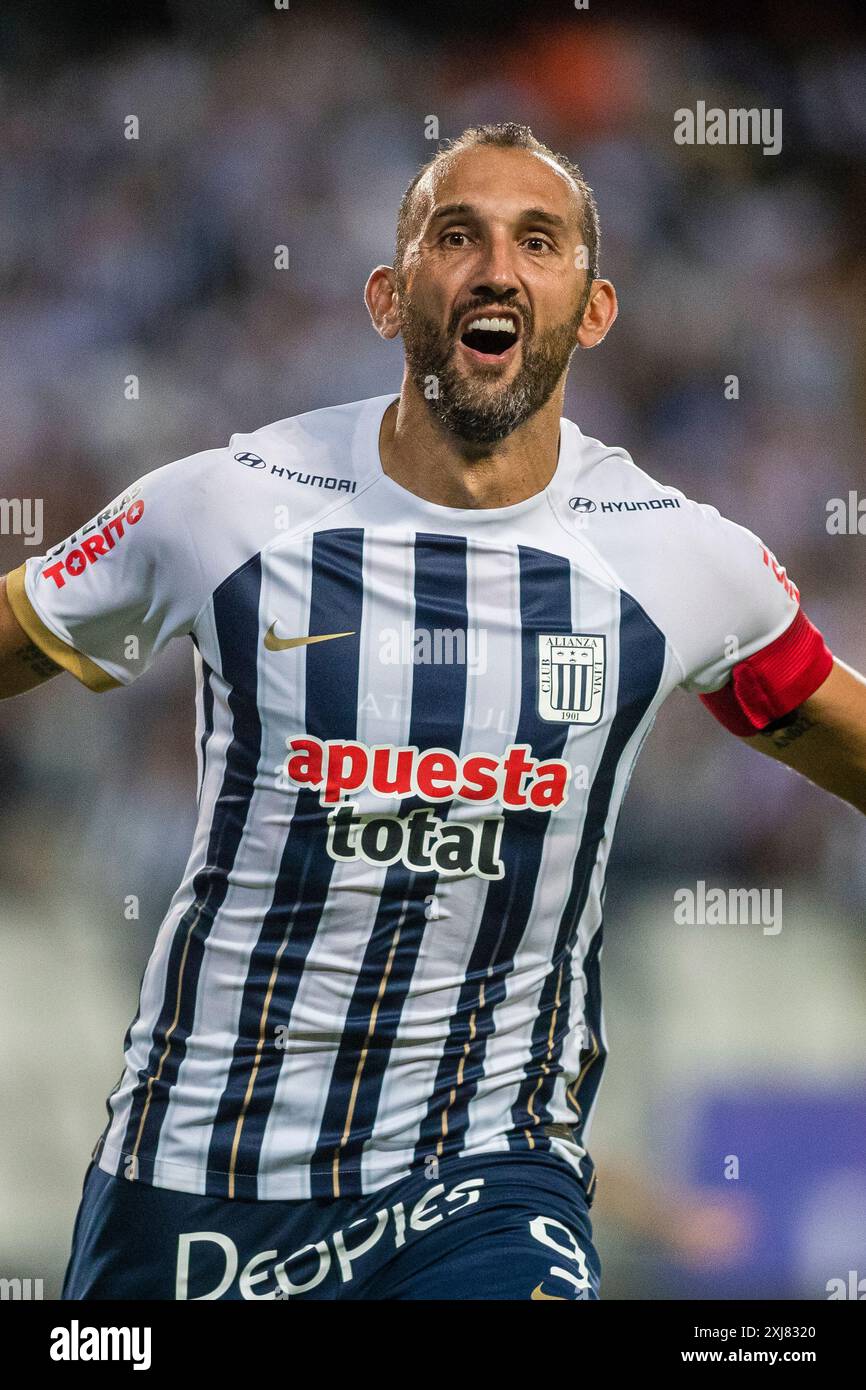LIMA, PERU - FEBRUARY 10: Hernan Barcos of Alianza Lima during Liga 1 ...