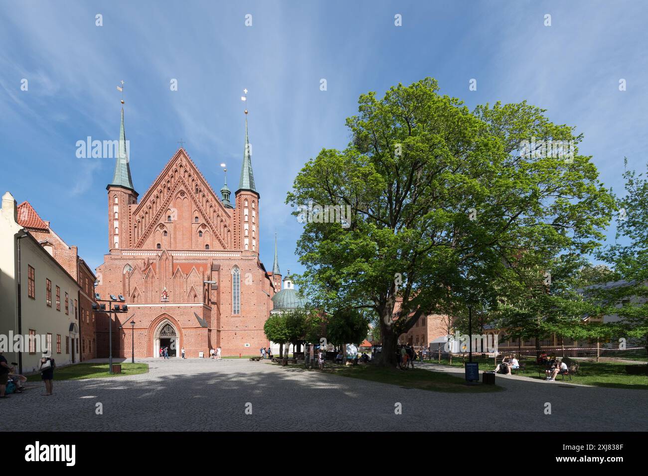 Gothic Archcathedral Basilica of the Assumption of the Blessed Virgin ...