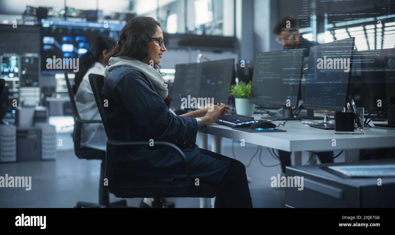 India collaborative team work hi-res stock photography and images - Alamy