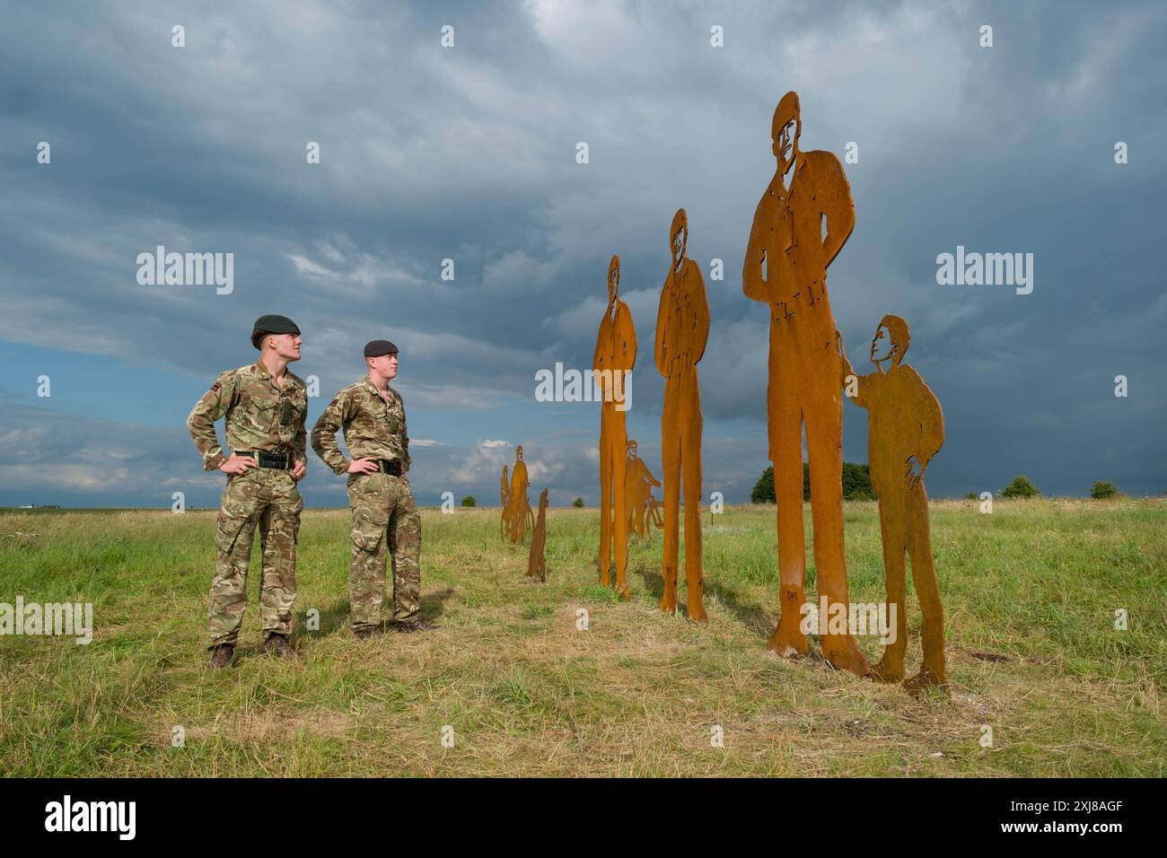 EDITORIAL USE ONLY Rifleman Gerald Webber and Rifleman Theo Grimshaw ...