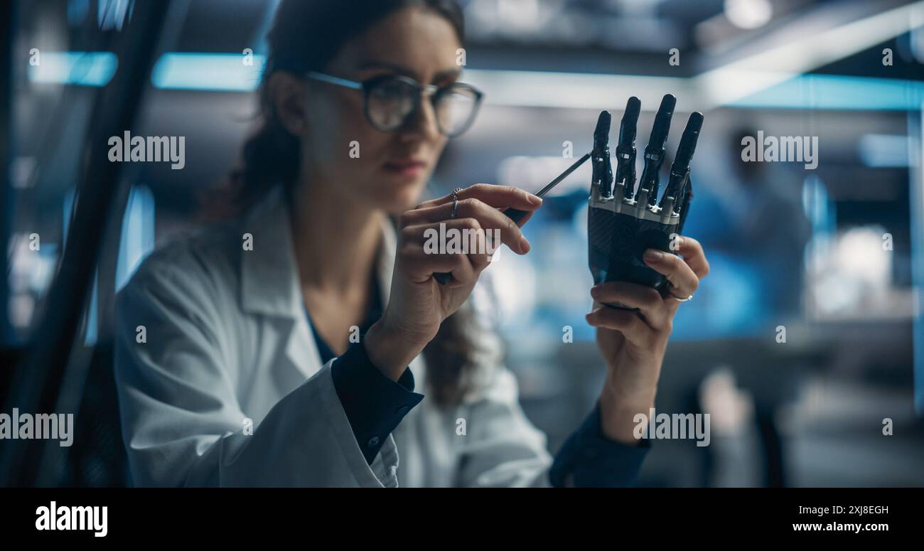 Empowering prosthetics hi-res stock photography and images - Alamy