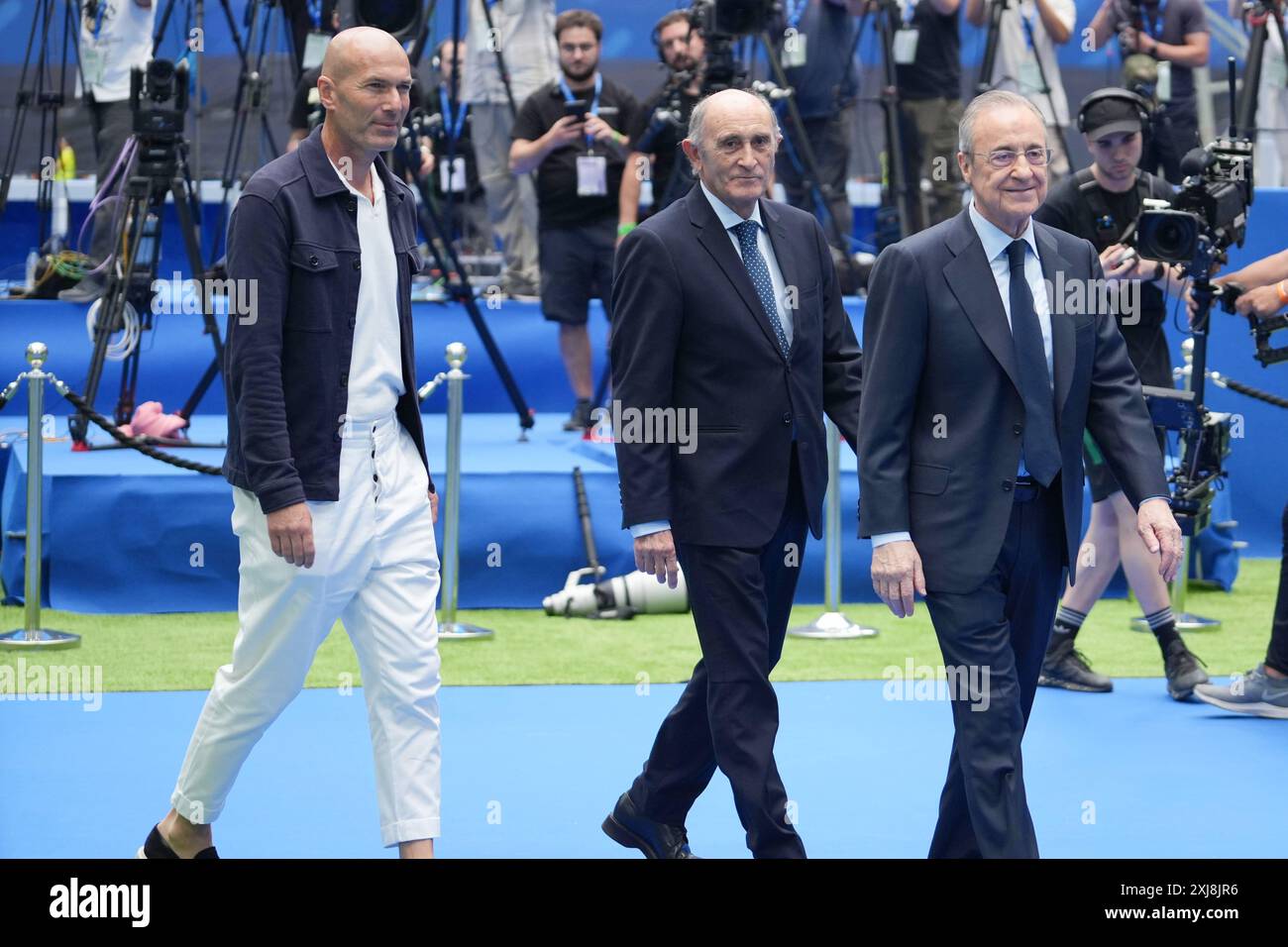 Zinedine Zidane, Honorary President of Real Madrid Jose MARTINEZ PIRRI ...