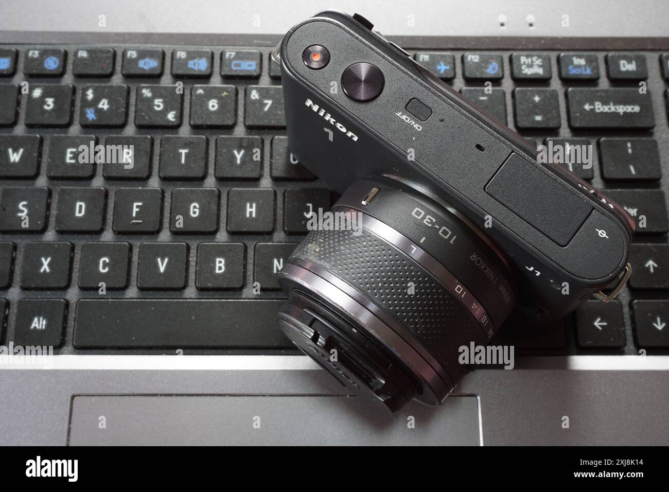 Mirrorless camera laptop black hi-res stock photography and images - Alamy