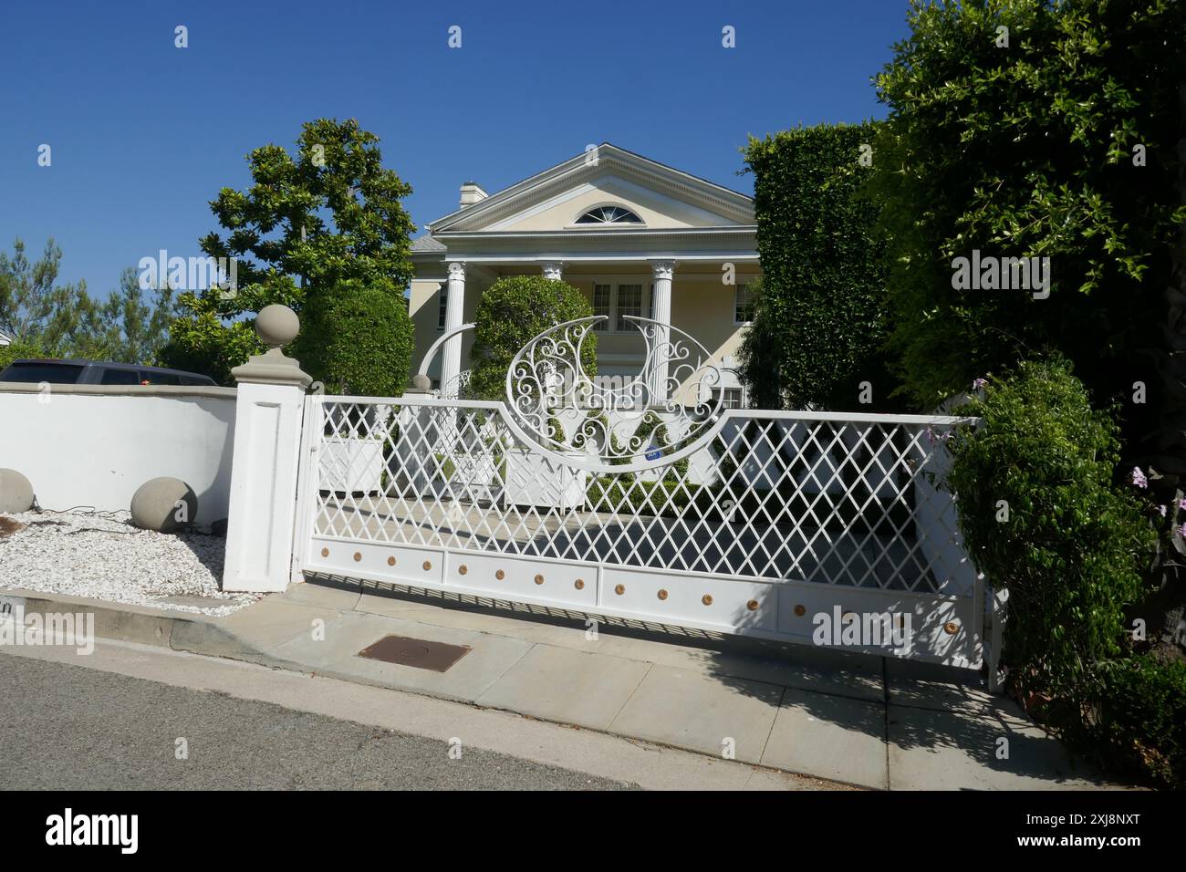 Los Angeles, California, USA 16th July 2024 Richard Simmons Home/house ...