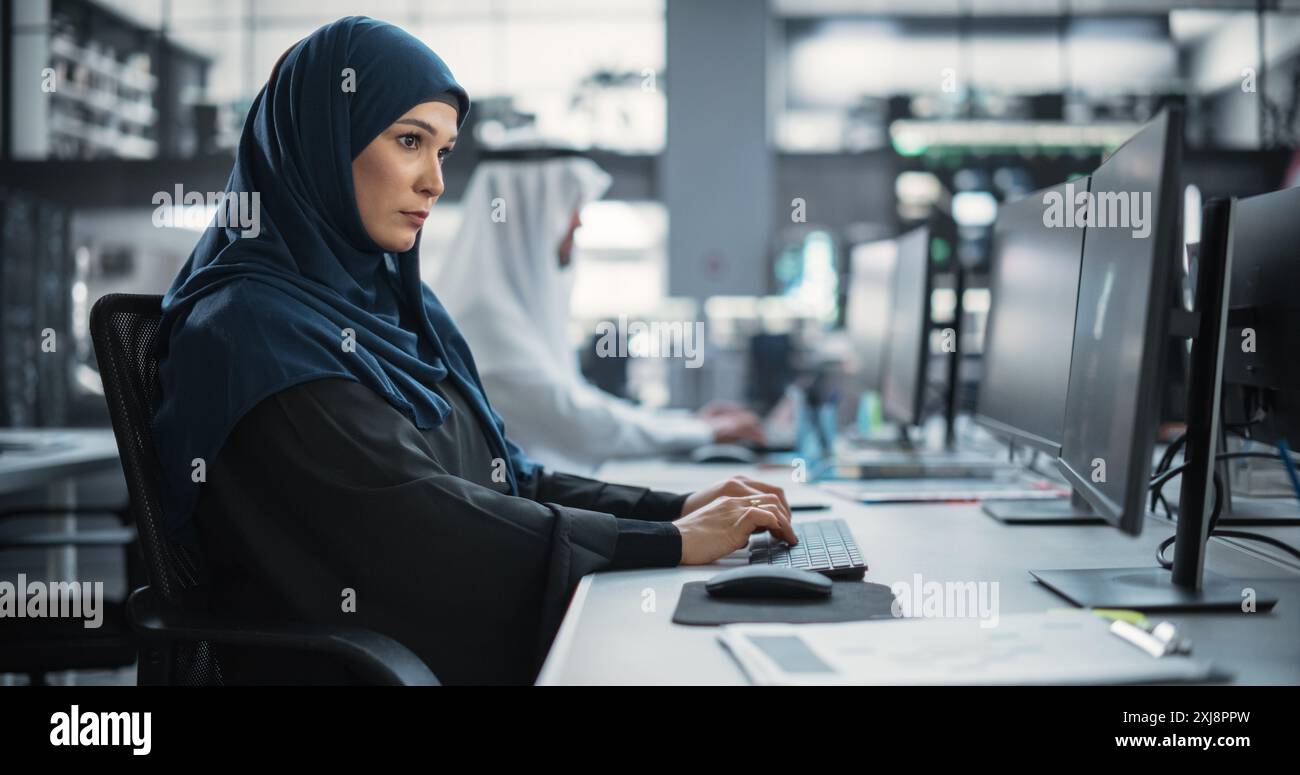 Female arab scientist hi-res stock photography and images - Alamy