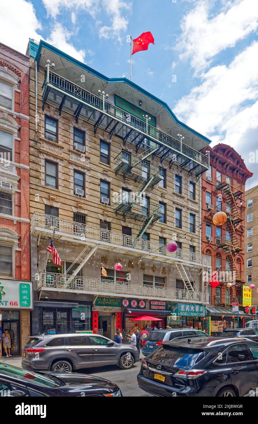NYC Chinatown: Chinese flags fly at 62-64 Bayard Street, Gee How Oak ...