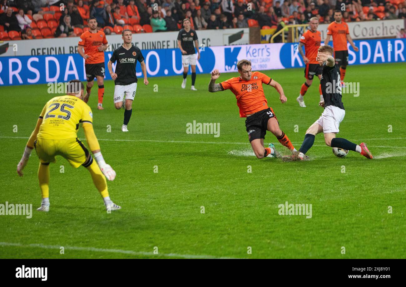 Dave thomas football hi-res stock photography and images - Alamy