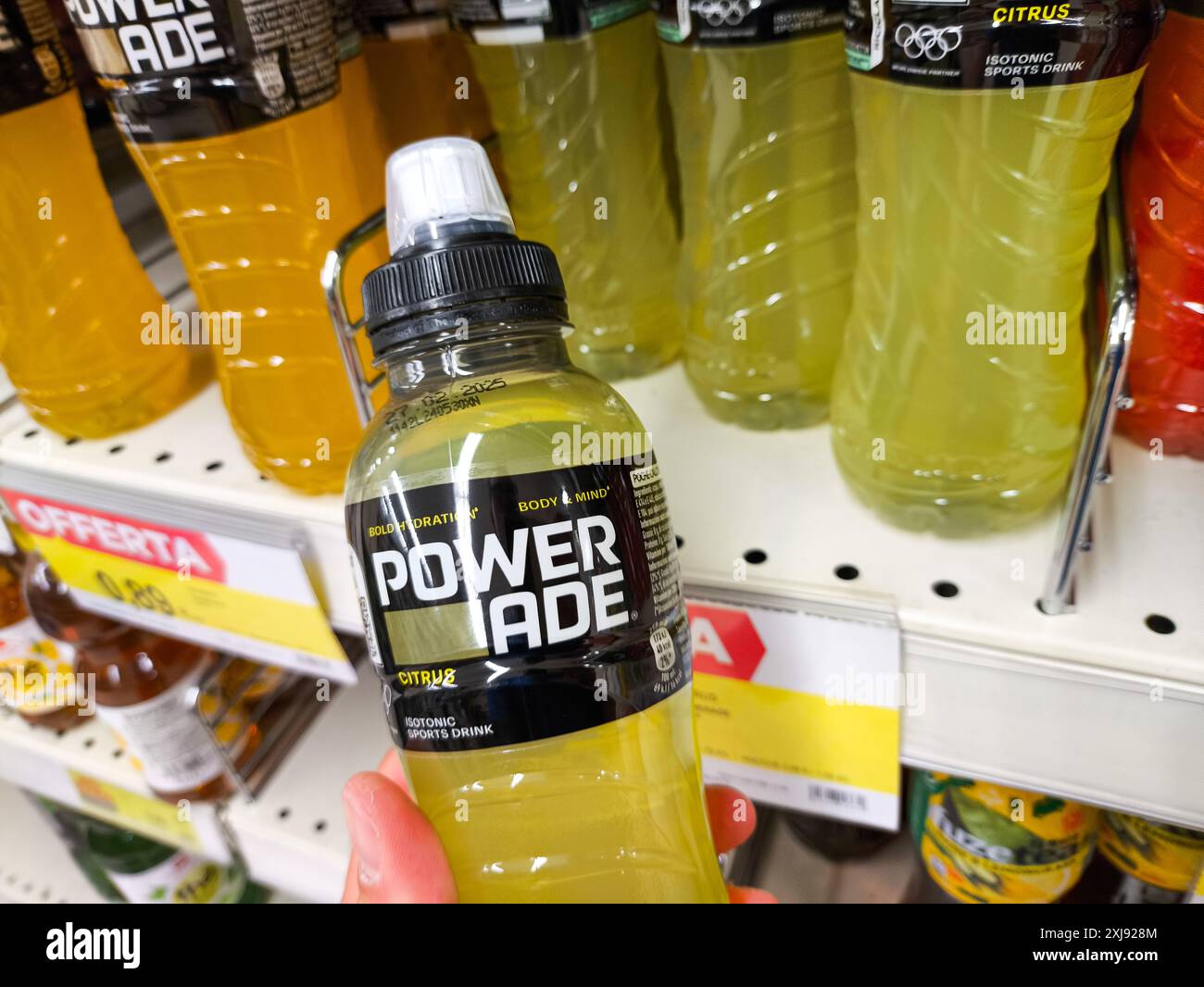Power getrank hi-res stock photography and images - Alamy