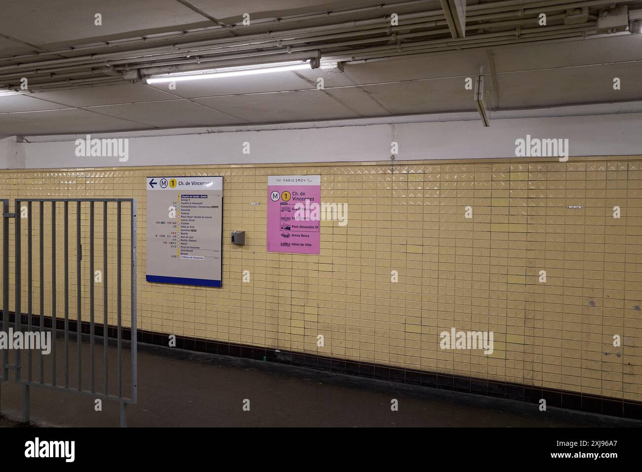 Paris 2024 olympic games pictograms hi-res stock photography and images ...