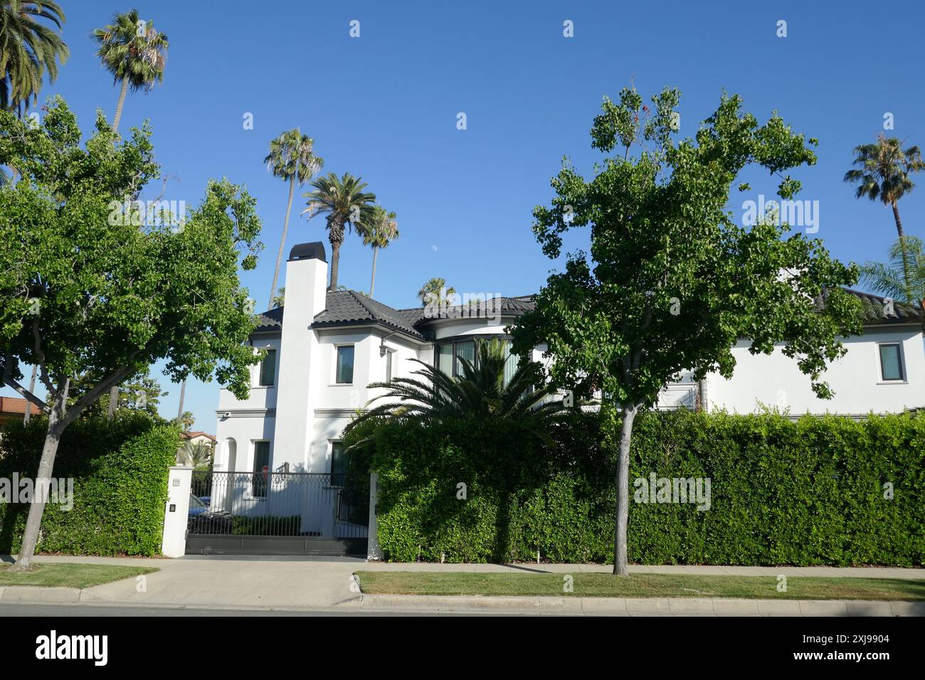 Beverly Hills, California, USA 16th July 2024 Actor Bert Lahr Former ...