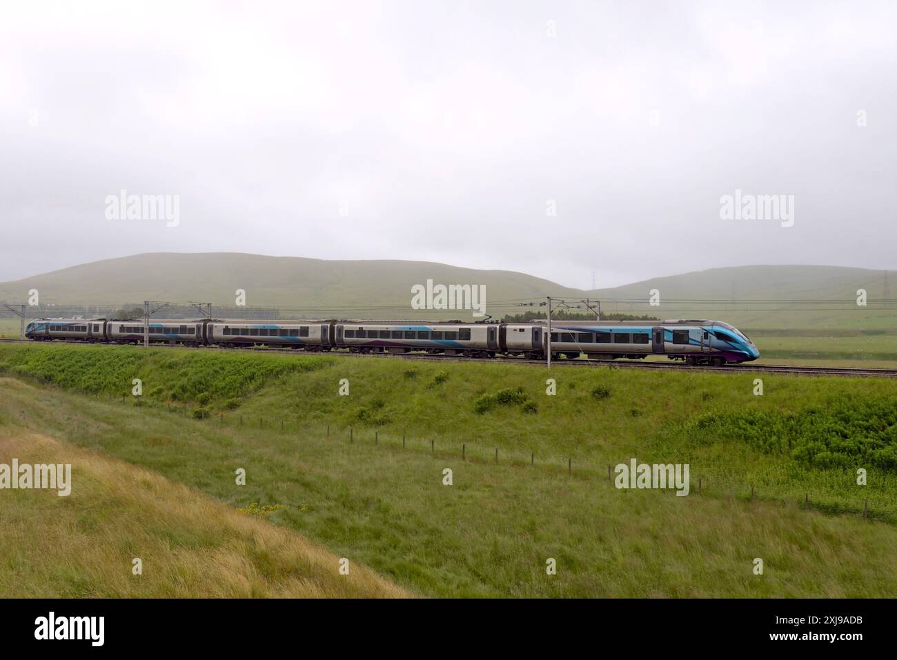 TransPennine Express 'Nova 2' unit heading north on the West Coast Main ...