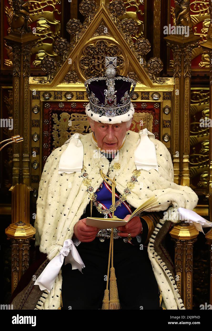 House of lords chamber king hi-res stock photography and images - Alamy
