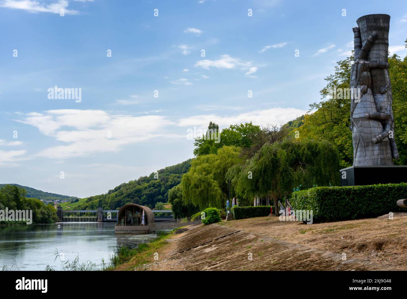 Two hands holding monument in Schengen European Center, Schengen ...