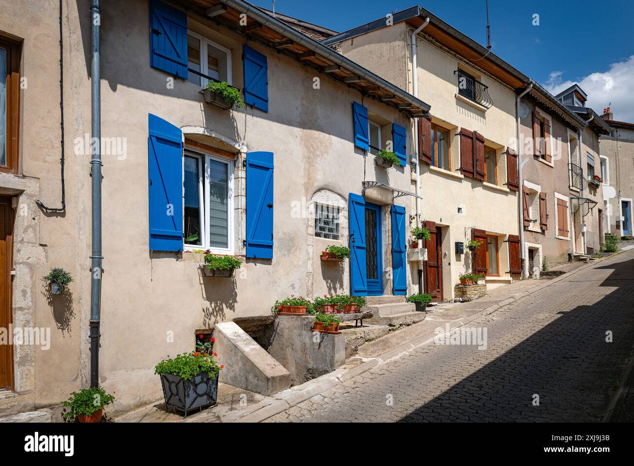 a steep ascending street in the French town of Liverpool known for its ...