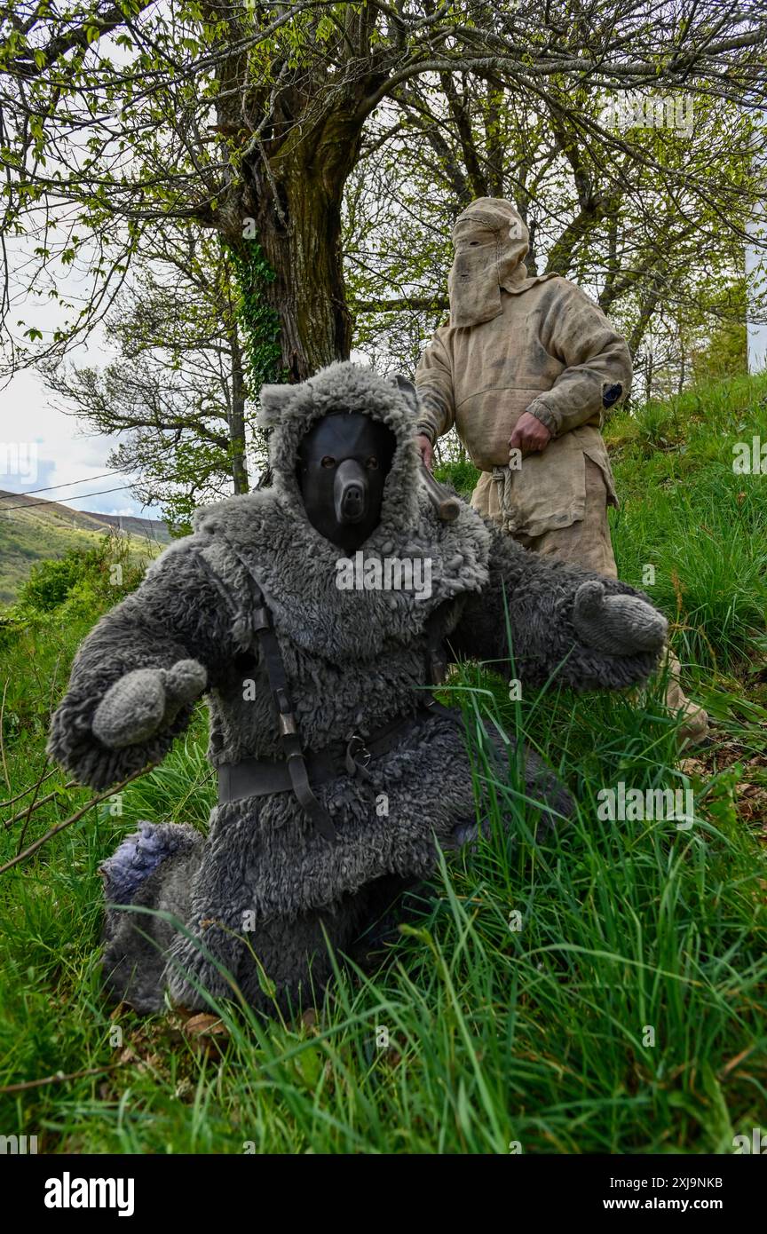 The Oso de Salcedo and its keeper, a cherished tradition in Salcedo ...