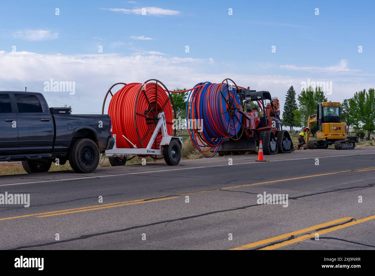 Machinery for installing plastic conduit for internet fiber optic cable ...