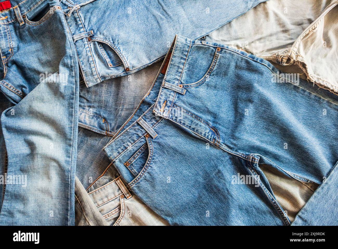 Crumpled blue jeans hi-res stock photography and images - Alamy